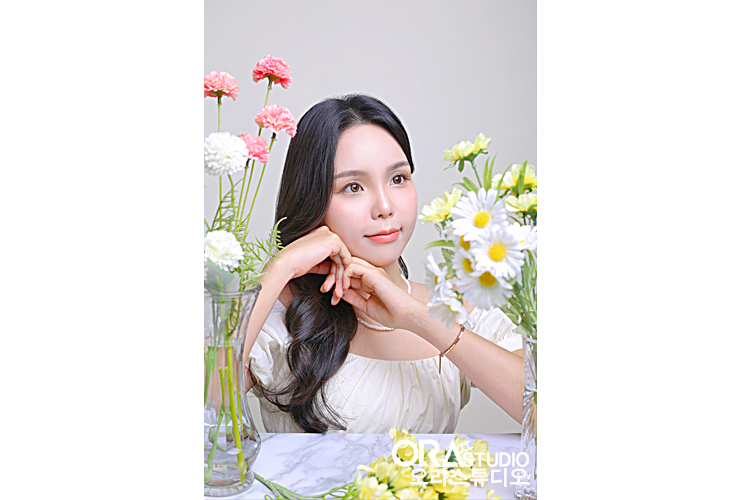 부산프로필사진/서면프로필사진/화보촬영/개인프로필사진/부산스튜디오/서면사진관/서면승무원사진/부산승무원사진/개인화보 ORASTUDIO